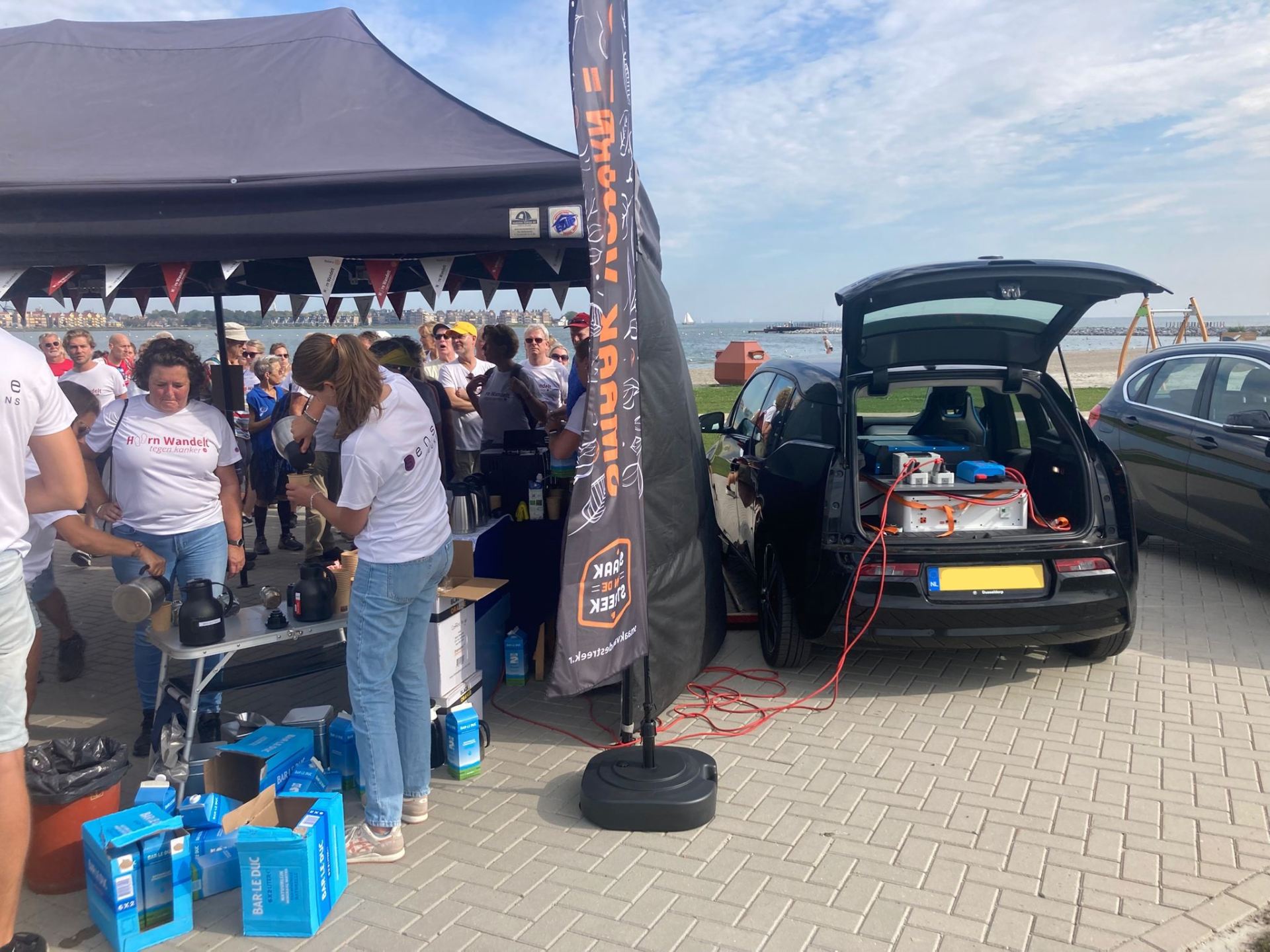 Een 'thuis' batterij voor Hoorn Wandelt tegen Kanker - Qion